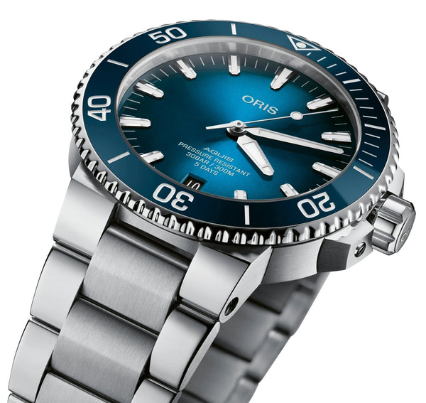 Oris Aquis Automatic Stainless Steel Blue Dial Date Divers Mens Watch